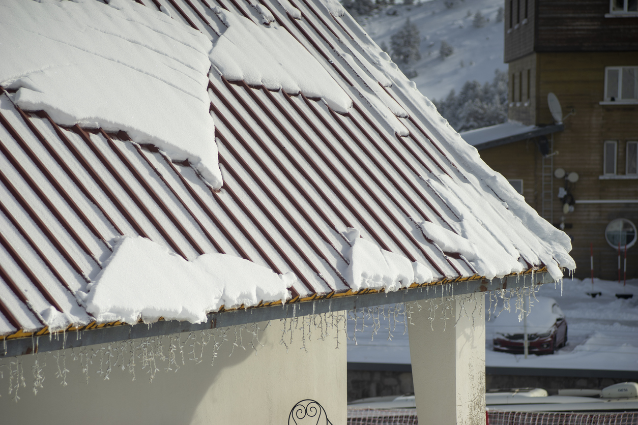How Much Snow Can Your Roof Safely Handle?